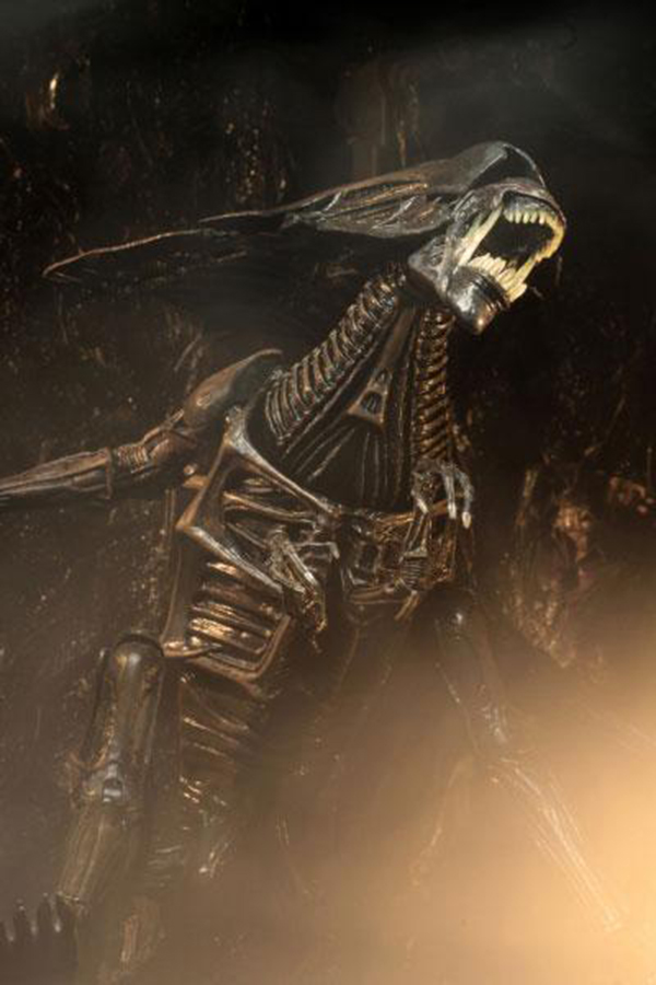 NECA Alien Resurrection Ultra Deluxe Alien Queen - HYPERTOYS