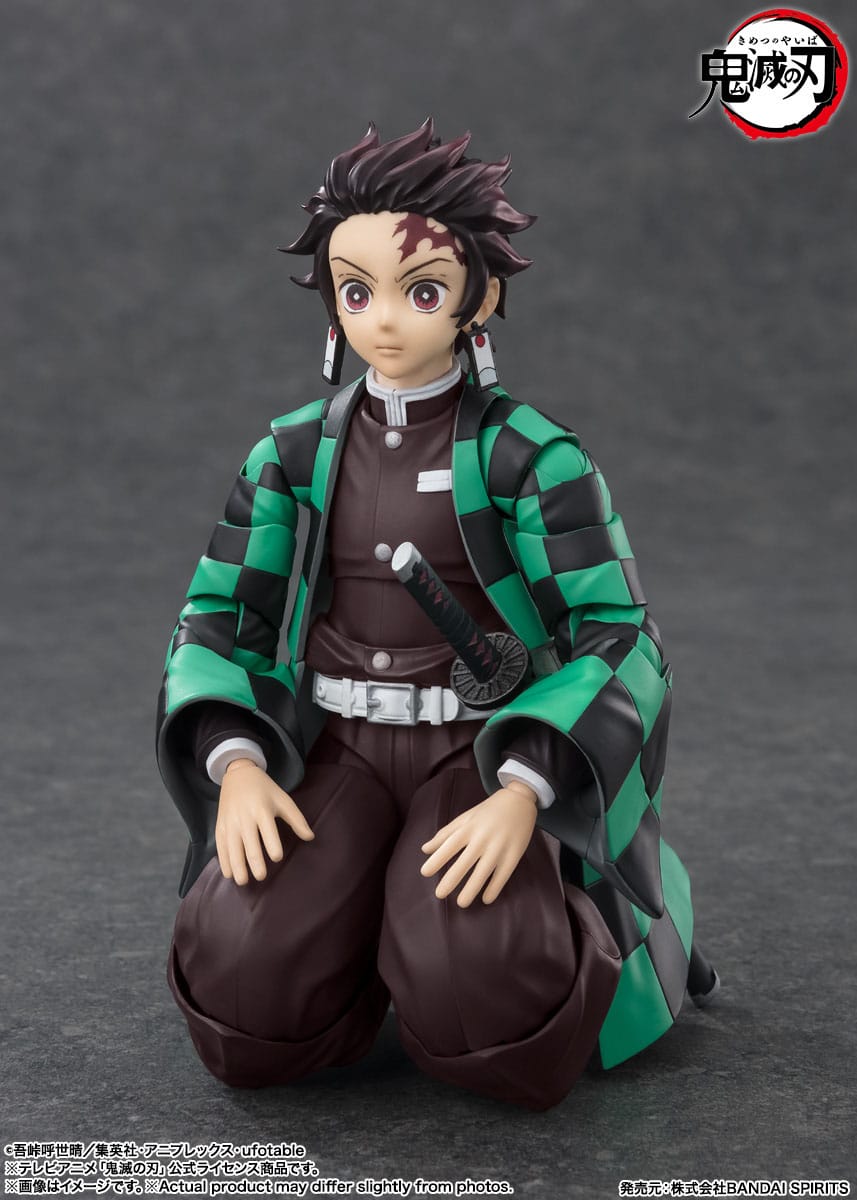 Bandai Demon Slayer: Kimetsu no Yaiba S.H. Figuarts Action Figure ...
